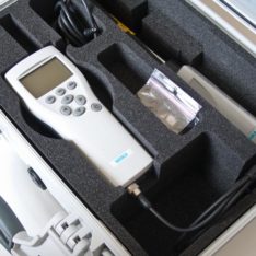 Vaisala HM70 Hand-Held Humidity and Temperature Meter