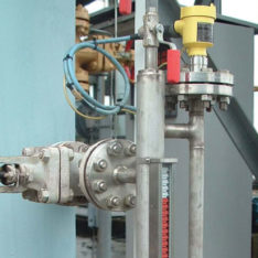 KSR Kuebler Bypass Level Indicator (with switches and transmitter)