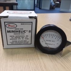 Dwyer Minihelic Differential Pressure Gauge